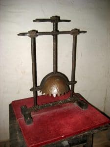 10 Most Cruel Torture Devices of All Time - History Rundown