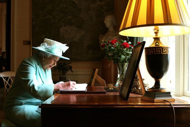 What is the real power of Queen Elizabeth? - History Rundown